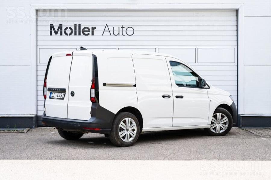 White Volkswagen Caddy 2021 in Riga, with an engine capacity of 2.00 L and mileage of 110 thousand km for 12950 €, photo 4 on AUTOMOTO.COM.LV