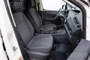 White Volkswagen Caddy 2021 in Riga, with an engine capacity of 2.00 L and mileage of 110 thousand km for 12950 €, photo 7 on AUTOMOTO.COM.LV