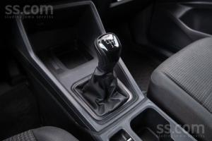 White Volkswagen Caddy 2021 in Riga, with an engine capacity of 2.00 L and mileage of 110 thousand km for 12950 €, photo 10 on AUTOMOTO.COM.LV