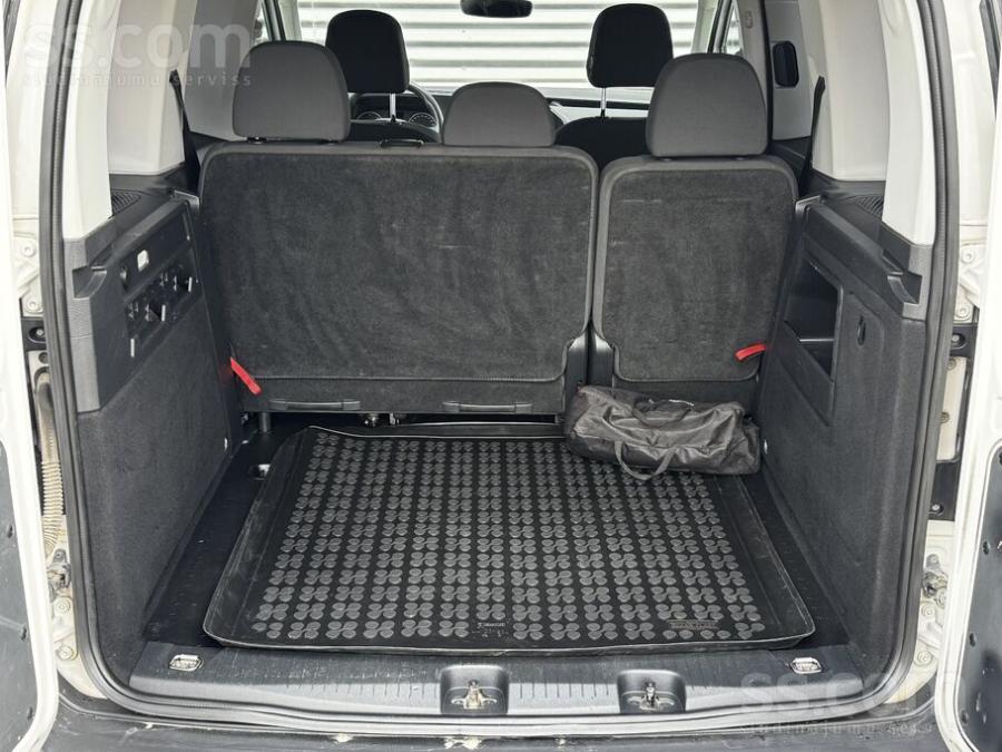 Balts Volkswagen Caddy 2021 Rīga, ar dzinēja tilpumu 2.00 L un nobraukumu 245 tūkst. km par 14900 €, foto 22 vietnē AUTOMOTO.COM.LV
