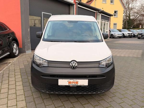 Balts Volkswagen Caddy 2022 Kauņa, ar dzinēja tilpumu 1.50 L un nobraukumu 49 tūkst. km par 22212 €, foto 2 vietnē AUTOMOTO.COM.LV
