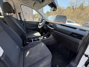 White Volkswagen Caddy 2022 in Vilnius, with an engine capacity of 1.50 L and mileage of 92 thousand km for 15200 €, photo 11 on AUTOMOTO.COM.LV