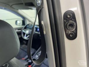 White Volkswagen Caddy 2022 in Aukstieji Rusokai, with an engine capacity of 2.00 L and mileage of 197 thousand km for 18755 €, photo 35 on AUTOMOTO.COM.LV