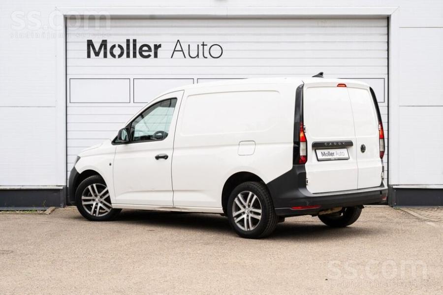 White Volkswagen Caddy 2022 in Riga, with an engine capacity of 2.00 L and mileage of 152 thousand km for 12950 €, photo 4 on AUTOMOTO.COM.LV
