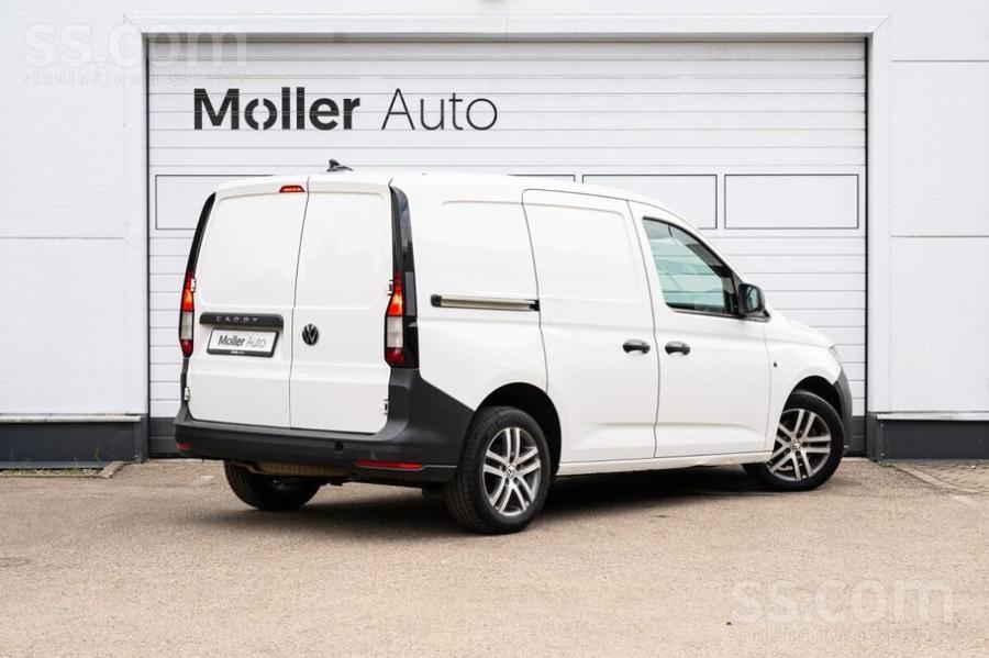 White Volkswagen Caddy 2022 in Riga, with an engine capacity of 2.00 L and mileage of 152 thousand km for 12950 €, photo 5 on AUTOMOTO.COM.LV