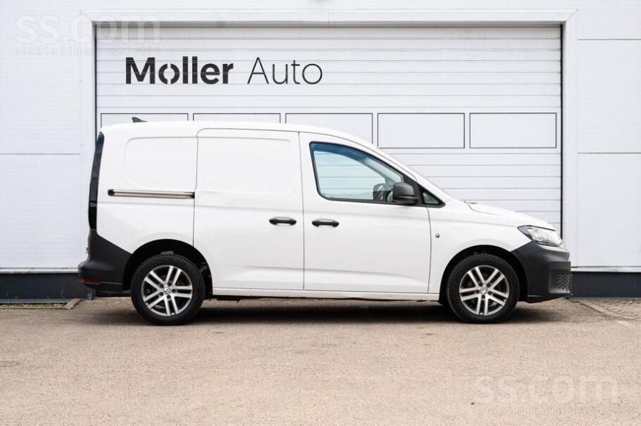 White Volkswagen Caddy 2022 in Riga, with an engine capacity of 2.00 L and mileage of 152 thousand km for 12950 €, photo 6 on AUTOMOTO.COM.LV