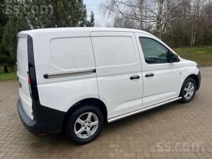 White Volkswagen Caddy 2023 in Cesis, with an engine capacity of 2.00 L and mileage of 220 thousand km for 12750 €, photo 3 on AUTOMOTO.COM.LV