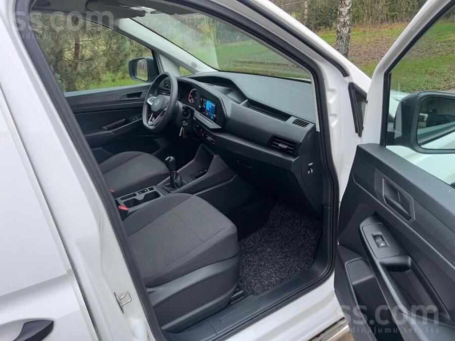 White Volkswagen Caddy 2023 in Cesis, with an engine capacity of 2.00 L and mileage of 220 thousand km for 12750 €, photo 7 on AUTOMOTO.COM.LV