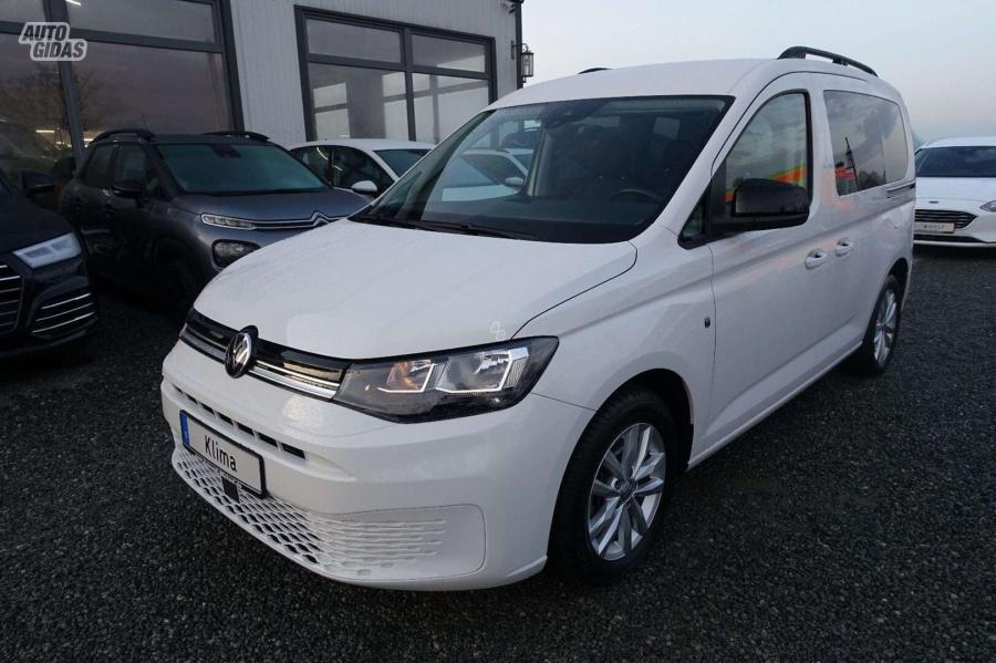 White Volkswagen Caddy 2023 in Kaunas, with an engine capacity of 2.00 L and mileage of 62 thousand km for 28570 €, photo 2 on AUTOMOTO.COM.LV
