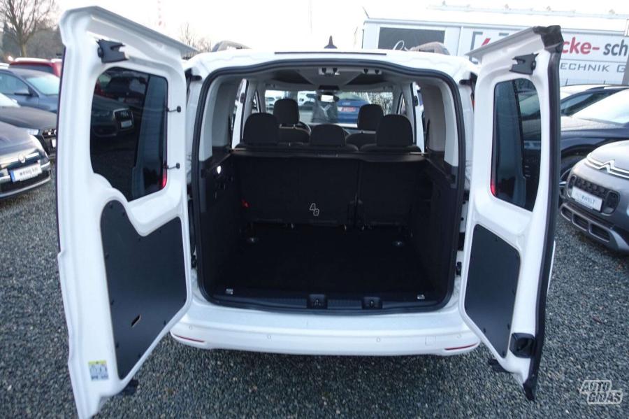 White Volkswagen Caddy 2023 in Kaunas, with an engine capacity of 2.00 L and mileage of 62 thousand km for 28570 €, photo 8 on AUTOMOTO.COM.LV