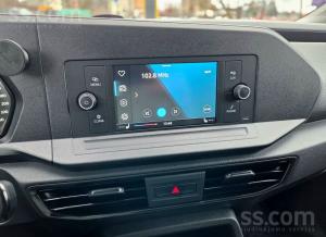 Balts Volkswagen Caddy 2023 Rīga, ar dzinēja tilpumu 2.00 L un nobraukumu 53 tūkst. km par 19950 €, foto 13 vietnē AUTOMOTO.COM.LV