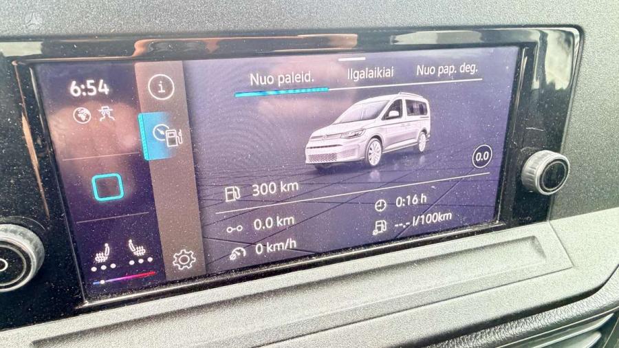 White Volkswagen Caddy 2023 in Siauliai, with an engine capacity of 1.97 L and mileage of 86 thousand km for 15900 €, photo 19 on AUTOMOTO.COM.LV