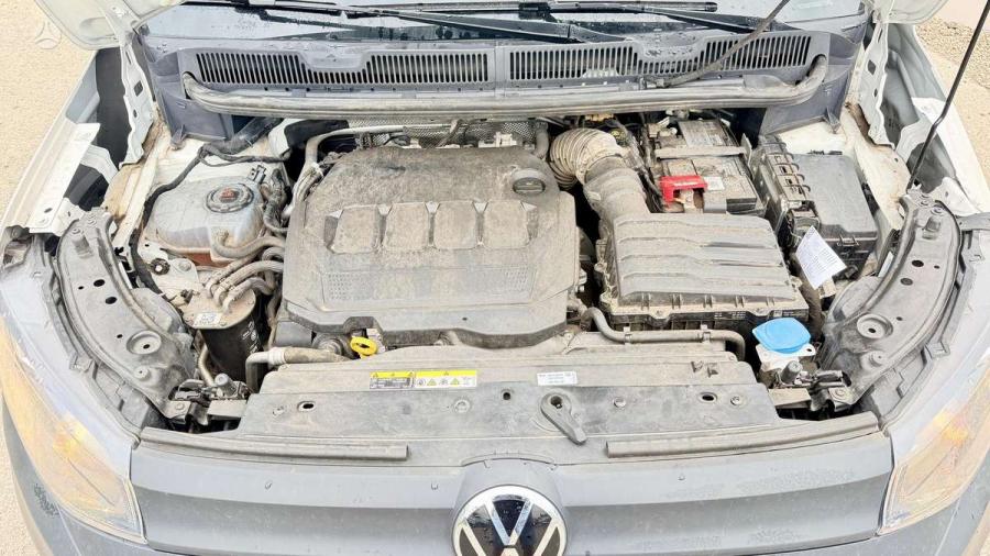 White Volkswagen Caddy 2023 in Siauliai, with an engine capacity of 1.97 L and mileage of 86 thousand km for 15900 €, photo 25 on AUTOMOTO.COM.LV