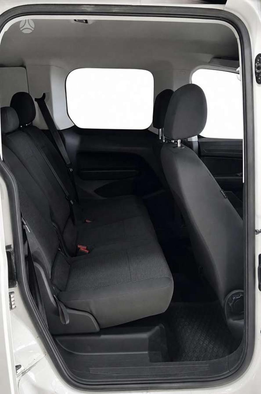Balts Volkswagen Caddy 2023 Kauņa, ar dzinēja tilpumu 1.97 L un nobraukumu 107 tūkst. km par 15800 €, foto 21 vietnē AUTOMOTO.COM.LV