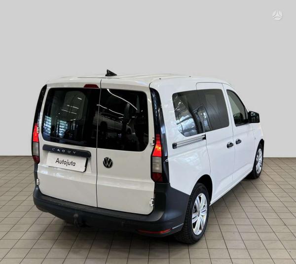 White Volkswagen Caddy 2023 in Kaunas, with an engine capacity of 1.97 L and mileage of 229 thousand km for 13900 €, photo 4 on AUTOMOTO.COM.LV