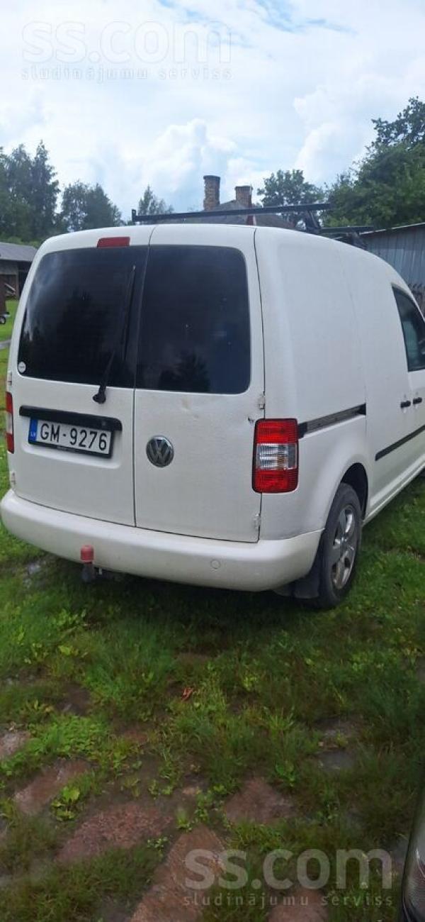 White Volkswagen Caddy 2007 in Riga, with an engine capacity of 1.90 L and mileage of 333 thousand km for 1700 €, photo 4 on AUTOMOTO.COM.LV