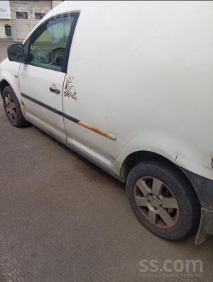 White Volkswagen Caddy 2007 in Riga, with an engine capacity of 1.90 L and mileage of 430 thousand km for 1550 €, photo 5 on AUTOMOTO.COM.LV