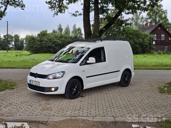 White Volkswagen Caddy 2011 in Valmiera, with an engine capacity of 1.60 L and mileage of 275 thousand km for 4245 €, photo 3 on AUTOMOTO.COM.LV