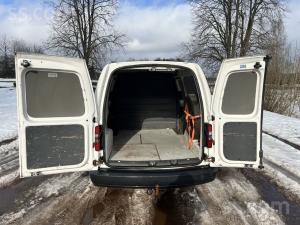 White Volkswagen Caddy 2011 in Saldus, with an engine capacity of 1.60 L and mileage of 420 thousand km for 3200 €, photo 6 on AUTOMOTO.COM.LV