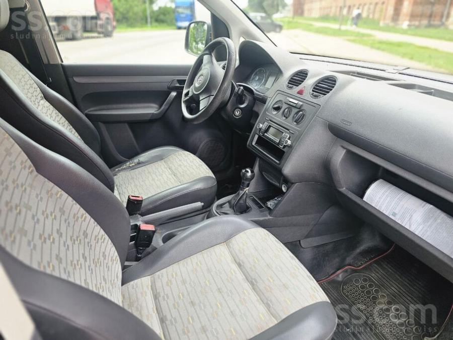 Balts Volkswagen Caddy 2011 Daugavpils, ar dzinēja tilpumu 1.60 L un nobraukumu 477 tūkst. km par 3630 €, foto 13 vietnē AUTOMOTO.COM.LV