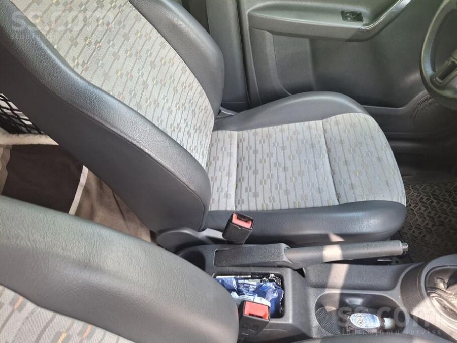 Balts Volkswagen Caddy 2011 Jelgava, ar dzinēja tilpumu 1.60 L un nobraukumu 389 tūkst. km par 5300 €, foto 10 vietnē AUTOMOTO.COM.LV