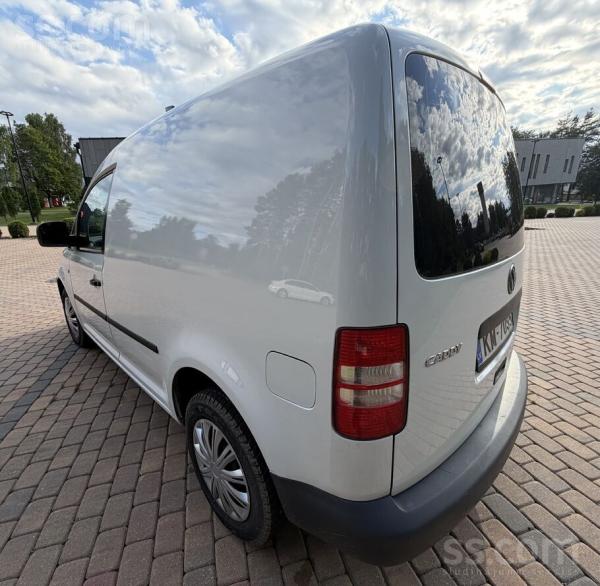 White Volkswagen Caddy 2011 in Riga, with an engine capacity of 1.60 L and mileage of 396 thousand km for 2700 €, photo 6 on AUTOMOTO.COM.LV
