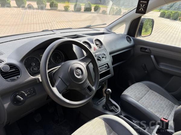 White Volkswagen Caddy 2011 in Riga, with an engine capacity of 1.60 L and mileage of 396 thousand km for 2700 €, photo 8 on AUTOMOTO.COM.LV