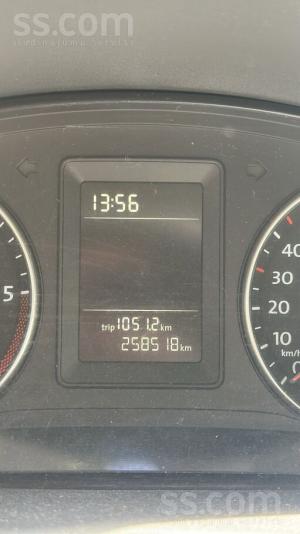 White Volkswagen Caddy 2011 in Riga, with an engine capacity of 1.60 L and mileage of 259 thousand km for 4500 €, photo 8 on AUTOMOTO.COM.LV