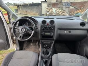 White Volkswagen Caddy 2011 in Rezekne, with an engine capacity of 1.60 L and mileage of 299 thousand km for 2750 €, photo 16 on AUTOMOTO.COM.LV