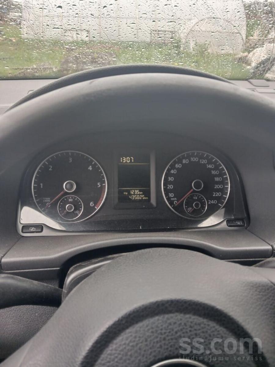 Balts Volkswagen Caddy 2012 Preiļi, ar dzinēja tilpumu 1.60 L un nobraukumu 436 tūkst. km par 2600 €, foto 4 vietnē AUTOMOTO.COM.LV