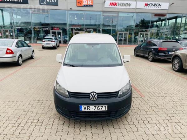 White Volkswagen Caddy 2012 in Riga, with an engine capacity of 1.60 L and mileage of 346 thousand km for 4050 €, photo 2 on AUTOMOTO.COM.LV