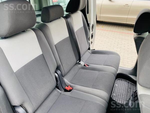 White Volkswagen Caddy 2012 in Riga, with an engine capacity of 1.60 L and mileage of 346 thousand km for 4050 €, photo 5 on AUTOMOTO.COM.LV