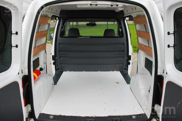 White Volkswagen Caddy 2013 in Tukums, with an engine capacity of 1.60 L and mileage of 324 thousand km for 5499 €, photo 5 on AUTOMOTO.COM.LV