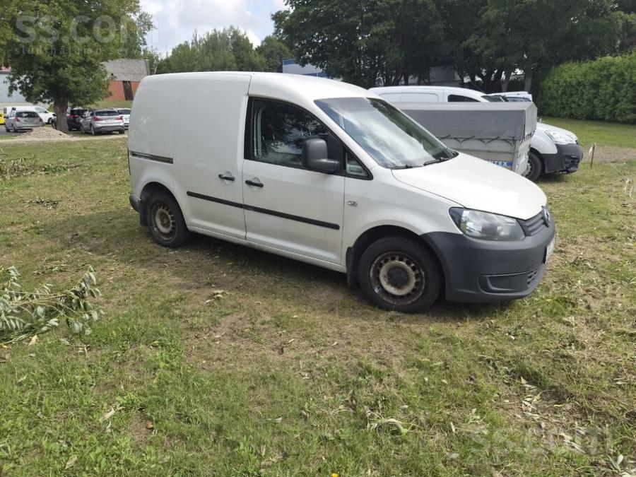 Balts Volkswagen Caddy 2013 Rīga, ar dzinēja tilpumu 1.60 L un nobraukumu 380 tūkst. km par 1790 €, foto 4 vietnē AUTOMOTO.COM.LV