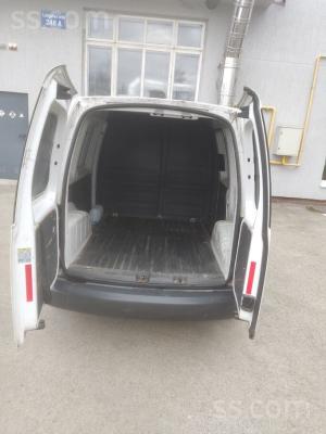 Balts Volkswagen Caddy 2014 Rīga, ar dzinēja tilpumu 1.60 L un nobraukumu 281 tūkst. km par 4700 €, foto 6 vietnē AUTOMOTO.COM.LV