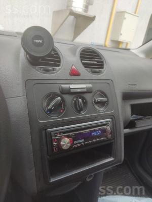 Balts Volkswagen Caddy 2014 Rīga, ar dzinēja tilpumu 1.60 L un nobraukumu 281 tūkst. km par 4700 €, foto 7 vietnē AUTOMOTO.COM.LV