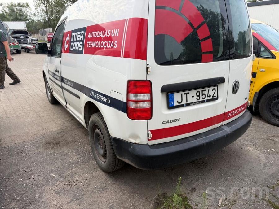 Balts Volkswagen Caddy 2014 Rīga, ar dzinēja tilpumu 1.60 L un nobraukumu 340 tūkst. km par 2850 €, foto 4 vietnē AUTOMOTO.COM.LV