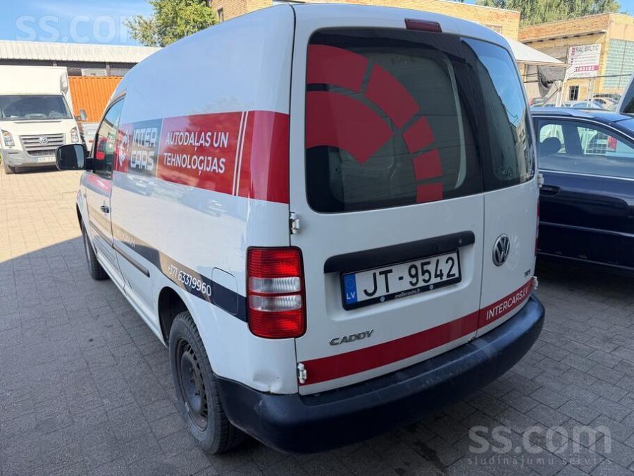 Balts Volkswagen Caddy 2014 Rīga, ar dzinēja tilpumu 1.60 L un nobraukumu 341 tūkst. km par 2750 €, foto 4 vietnē AUTOMOTO.COM.LV