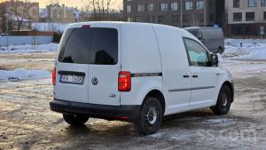 White Volkswagen Caddy 2016 in Riga, with an engine capacity of 2.00 L and mileage of 179 thousand km for 7200 €, photo 3 on AUTOMOTO.COM.LV