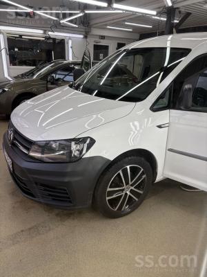 Balts Volkswagen Caddy 2016 Jūrmala, ar dzinēja tilpumu 2.00 L un nobraukumu 185 tūkst. km par 6900 €, foto  vietnē AUTOMOTO.COM.LV