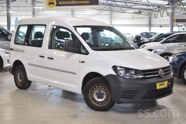 White Volkswagen Caddy 2017 in Riga, with an engine capacity of 2.00 L and mileage of 160 thousand km for 7500 €, photo 1 on AUTOMOTO.COM.LV
