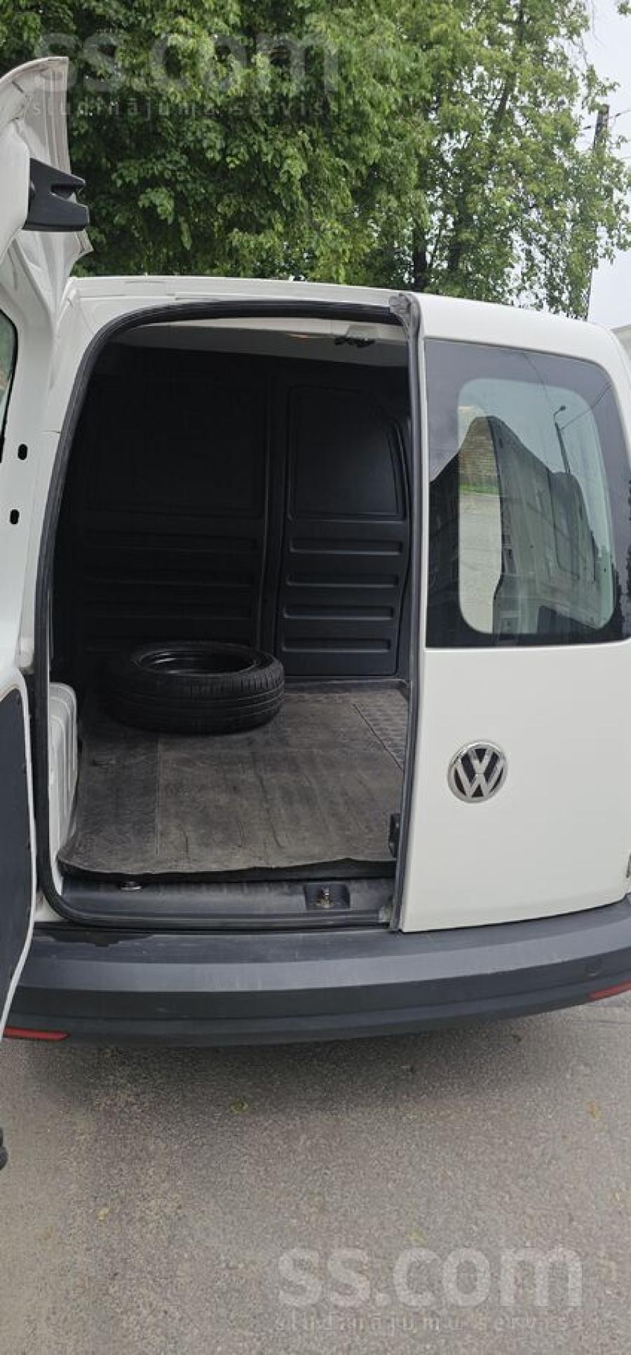 Balts Volkswagen Caddy 2018 Rīga, ar dzinēja tilpumu 2.00 L un nobraukumu 135 tūkst. km par 8990 €, foto 6 vietnē AUTOMOTO.COM.LV