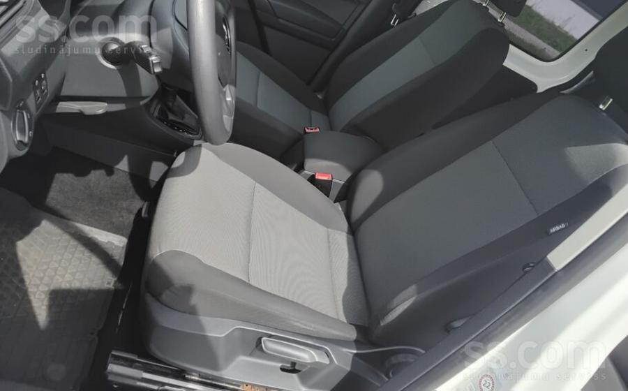 Balts Volkswagen Caddy 2018 Liepāja, ar dzinēja tilpumu 2.00 L un nobraukumu 188 tūkst. km par 11900 €, foto 12 vietnē AUTOMOTO.COM.LV