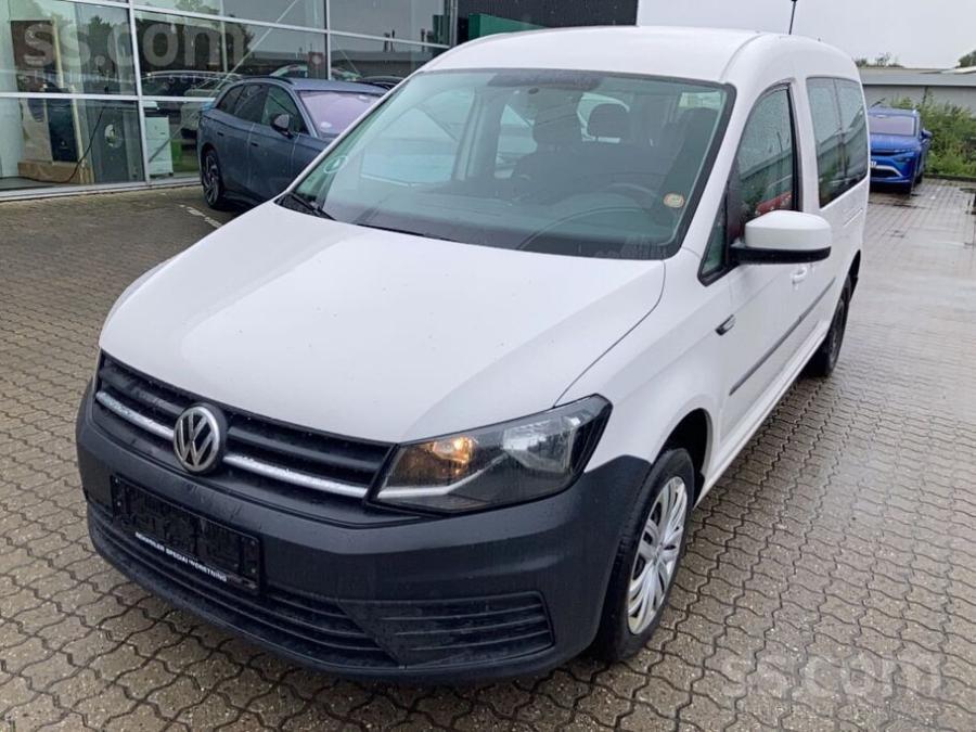 White Volkswagen Caddy 2019 in Cesis, with an engine capacity of 2.00 L and mileage of 375 thousand km for 6400 €, photo 1 on AUTOMOTO.COM.LV