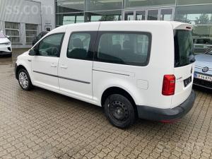 White Volkswagen Caddy 2019 in Cesis, with an engine capacity of 2.00 L and mileage of 375 thousand km for 6400 €, photo 5 on AUTOMOTO.COM.LV