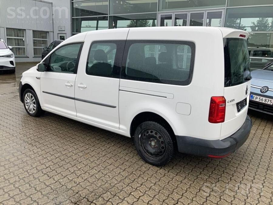 White Volkswagen Caddy 2019 in Cesis, with an engine capacity of 2.00 L and mileage of 375 thousand km for 6400 €, photo 5 on AUTOMOTO.COM.LV