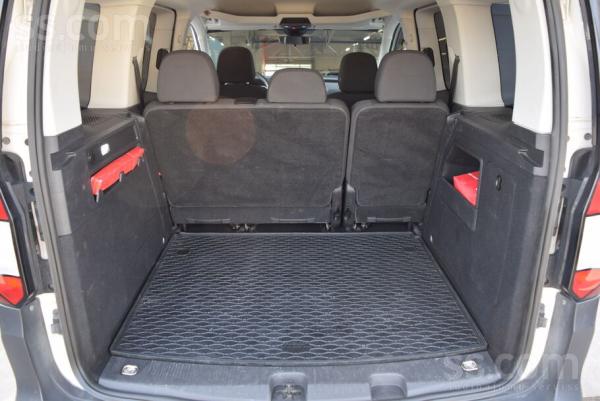 White Volkswagen Caddy 2021 in Riga, with an engine capacity of 2.00 L and mileage of 150 thousand km for 14500 €, photo 4 on AUTOMOTO.COM.LV