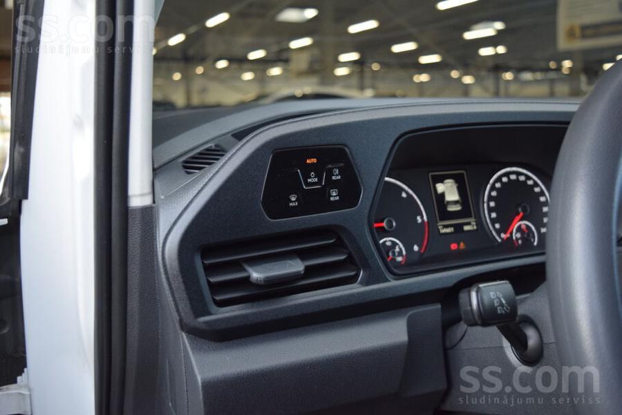 White Volkswagen Caddy 2021 in Riga, with an engine capacity of 2.00 L and mileage of 150 thousand km for 14500 €, photo 6 on AUTOMOTO.COM.LV