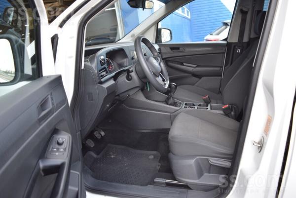 White Volkswagen Caddy 2021 in Riga, with an engine capacity of 2.00 L and mileage of 150 thousand km for 14500 €, photo 6 on AUTOMOTO.COM.LV