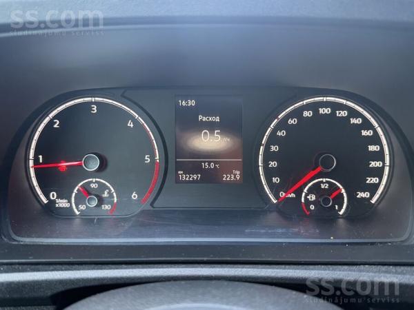 White Volkswagen Caddy 2021 in Riga, with an engine capacity of 2.00 L and mileage of 133 thousand km for 14800 €, photo 10 on AUTOMOTO.COM.LV